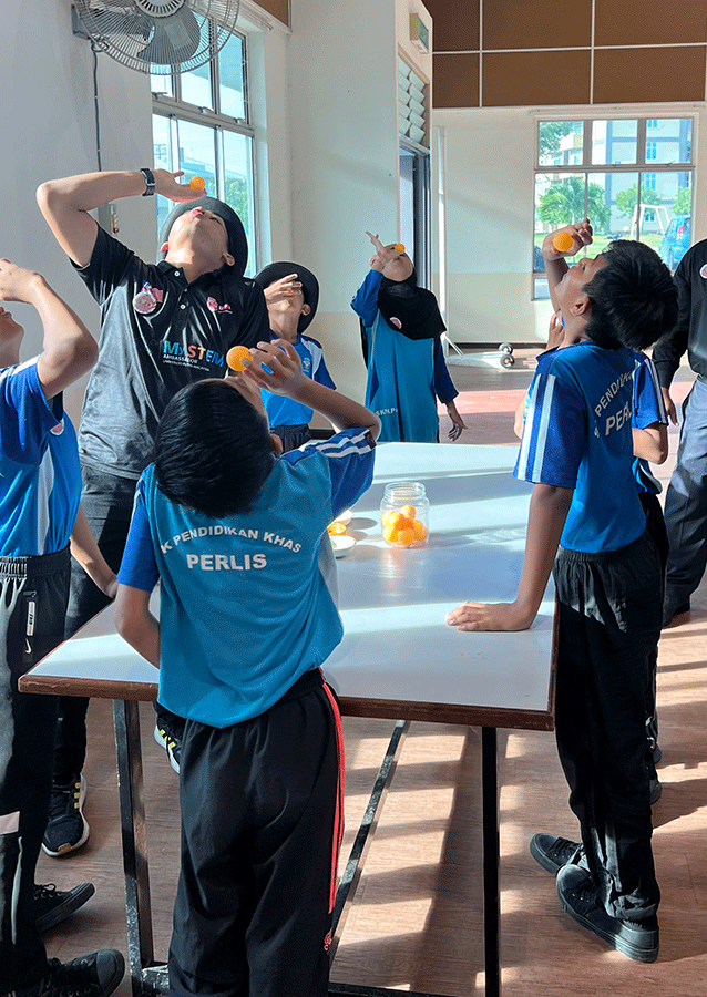 Sementara itu, Ketua Pasukan Kelab My STEM Ambassador UPM, Ahmad Danish ...